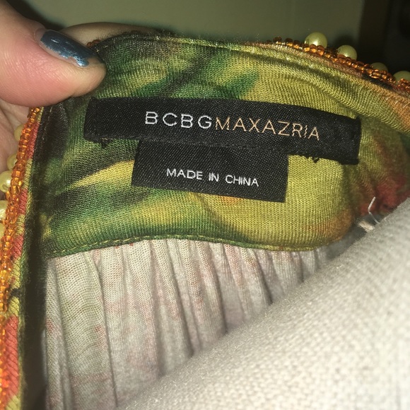 BCBG | Dresses | Bcbg Dress With Very Flattering Beadwork Pattern ...